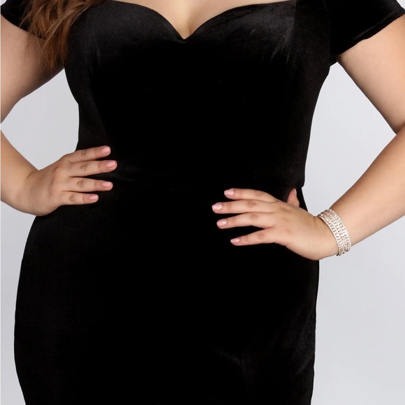 Windsor | Dresses | Windsor Formal Velvet Dress | Poshmark